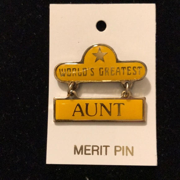 Jewelry | Worlds Greatest Aunt Pin | Poshmark